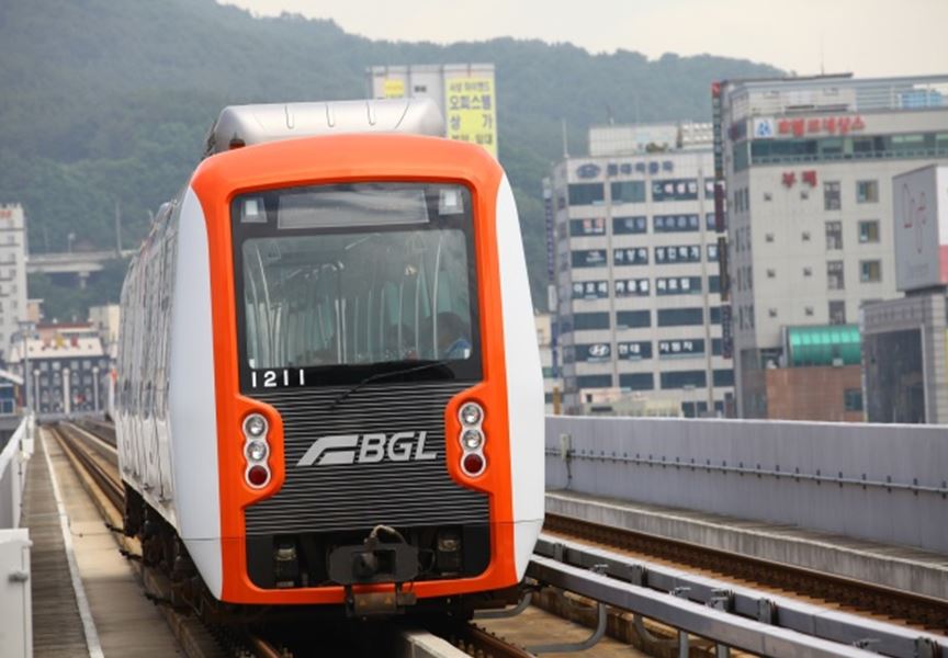 The Little One.…Busan Gimhae Light Rail Transit