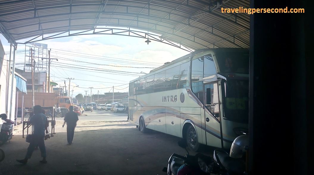 Bus INTRA from Pematang Siantar to Pekanbaru